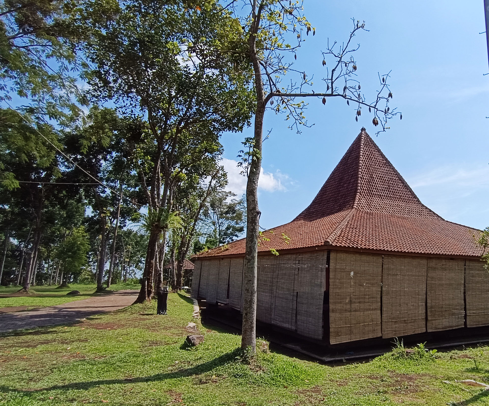 House Of Kaliandra & Farm - kaliandra sejati, Resort, hotel, tent stay